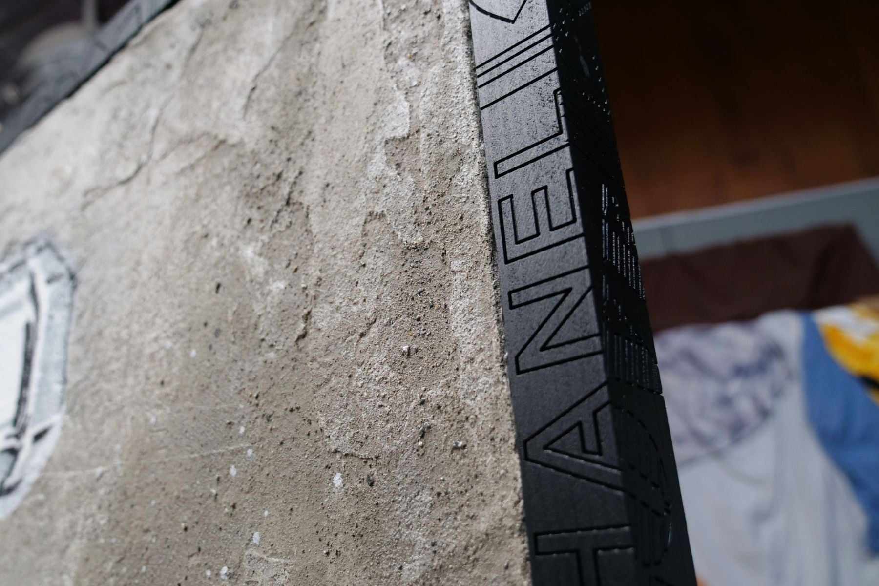 Fluro Romance 120cm x 150cm Industrial Concrete Urban Pop Art Painting ...